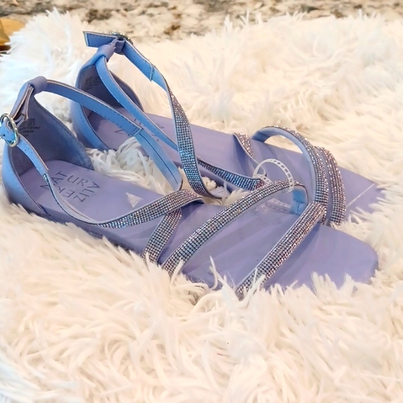 Naturalizer | Shoes | Naturalizer Sicily Sizes 6 Or 65 Lilac Rhinestone ...